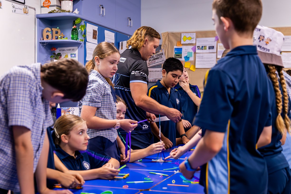 Reubs goes back to school, thanks to Bravus | Cowboys