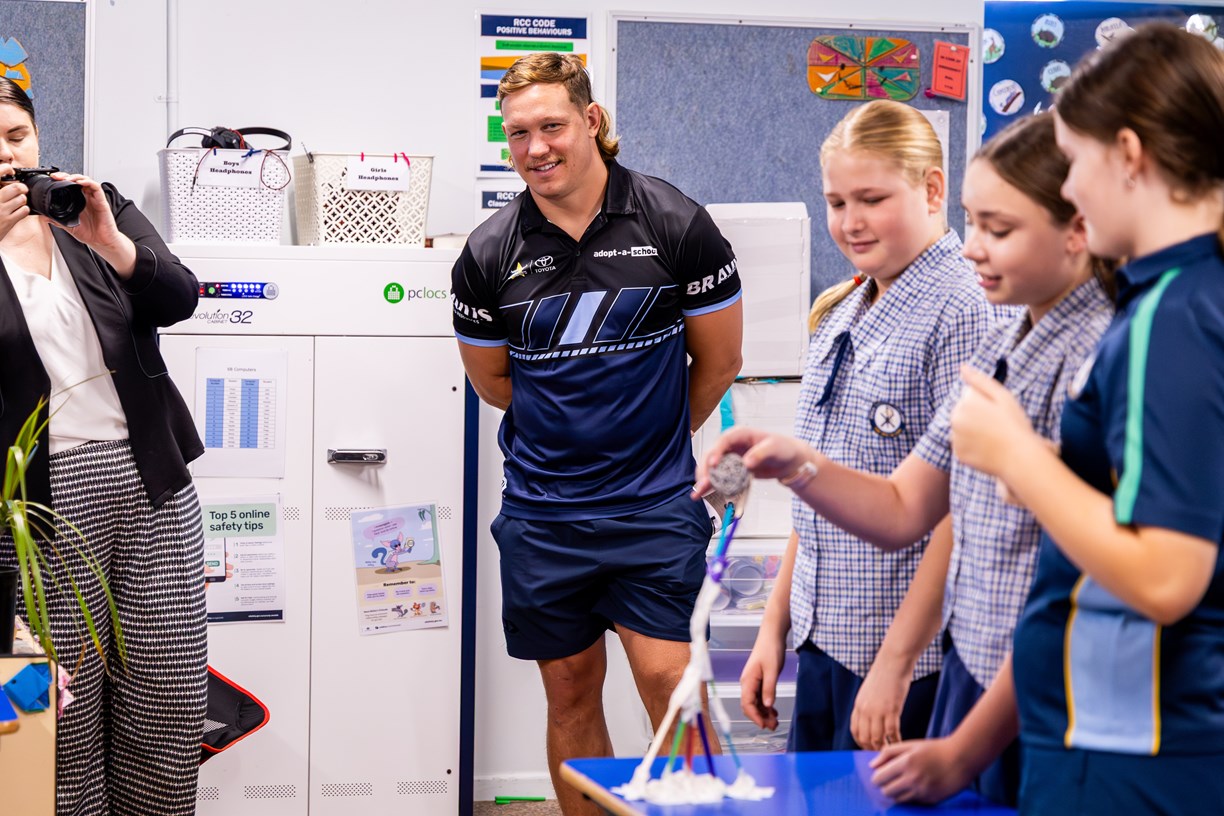 Reubs goes back to school, thanks to Bravus | Cowboys