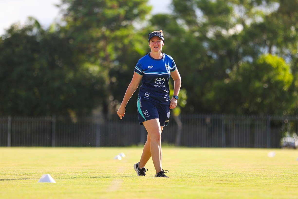 GALLERY: NRLW Cowboys come and try clinic | Cowboys