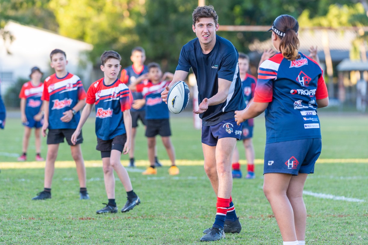 Burdekin Roosters rub shoulders with Cowboys at junior clinic | Cowboys