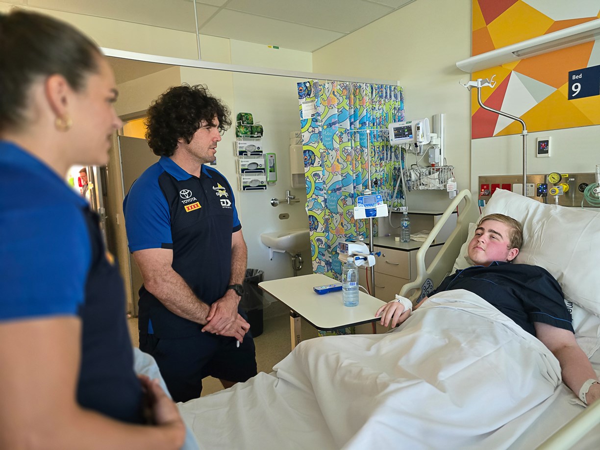 Jake and Jakiya bring smiles to sick kids | Cowboys