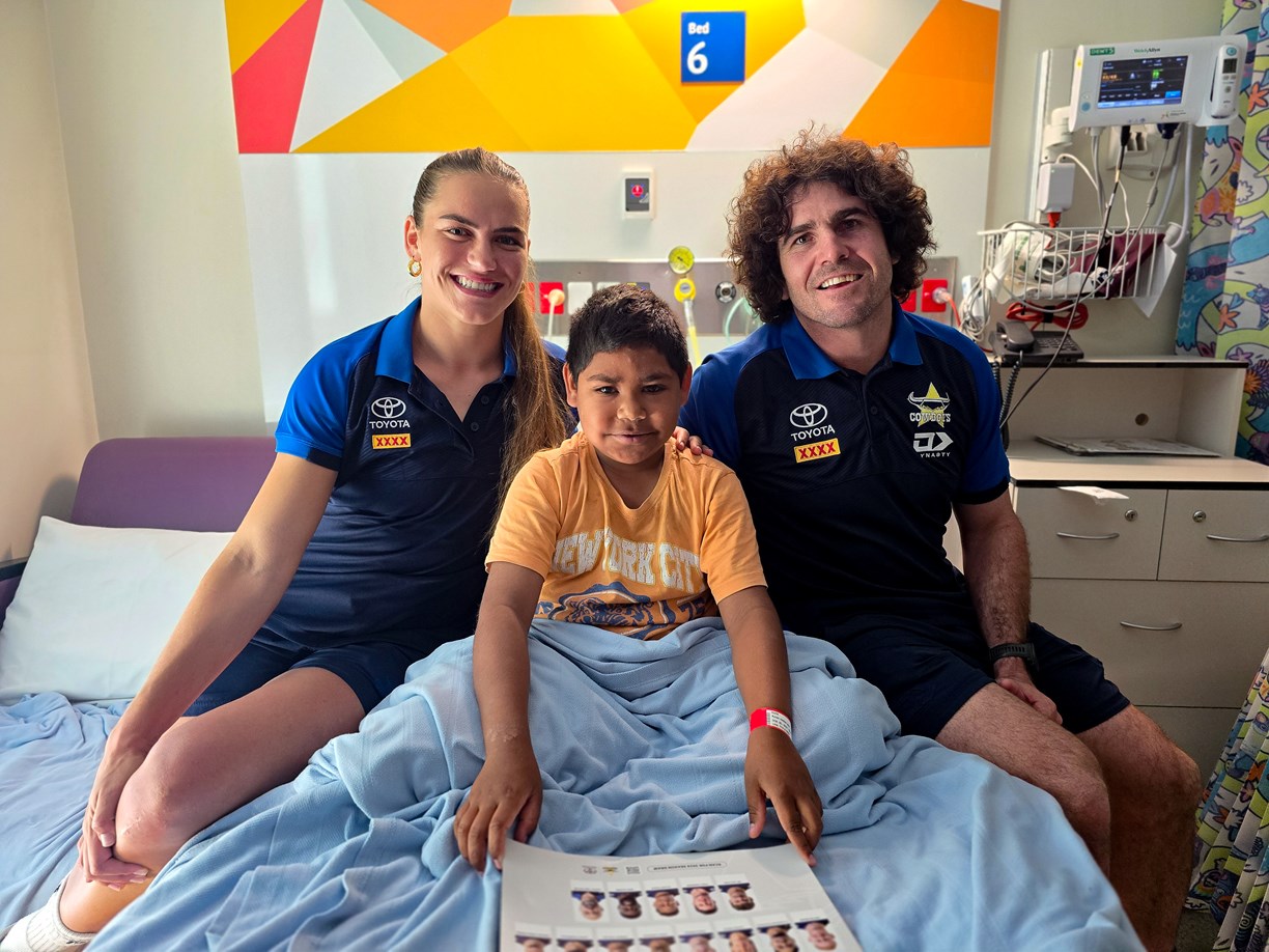 Jake and Jakiya bring smiles to sick kids | Cowboys