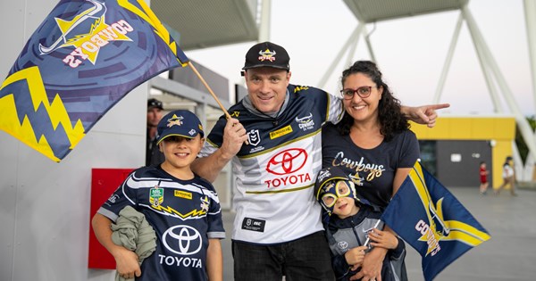 Fan gallery: Round 11 v Manly | Cowboys