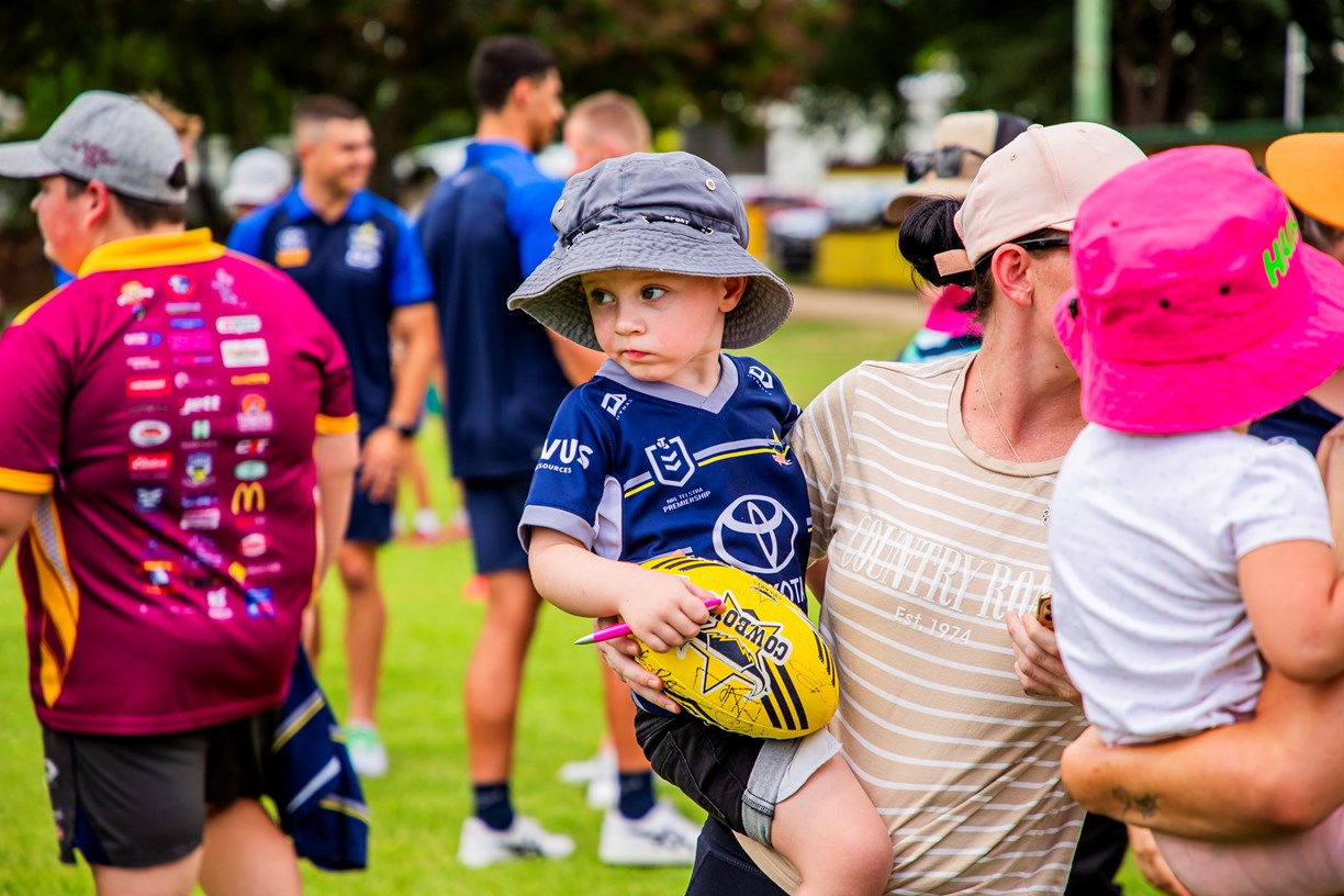Gallery: Cowboys footy clinic in Charters Towers | Cowboys