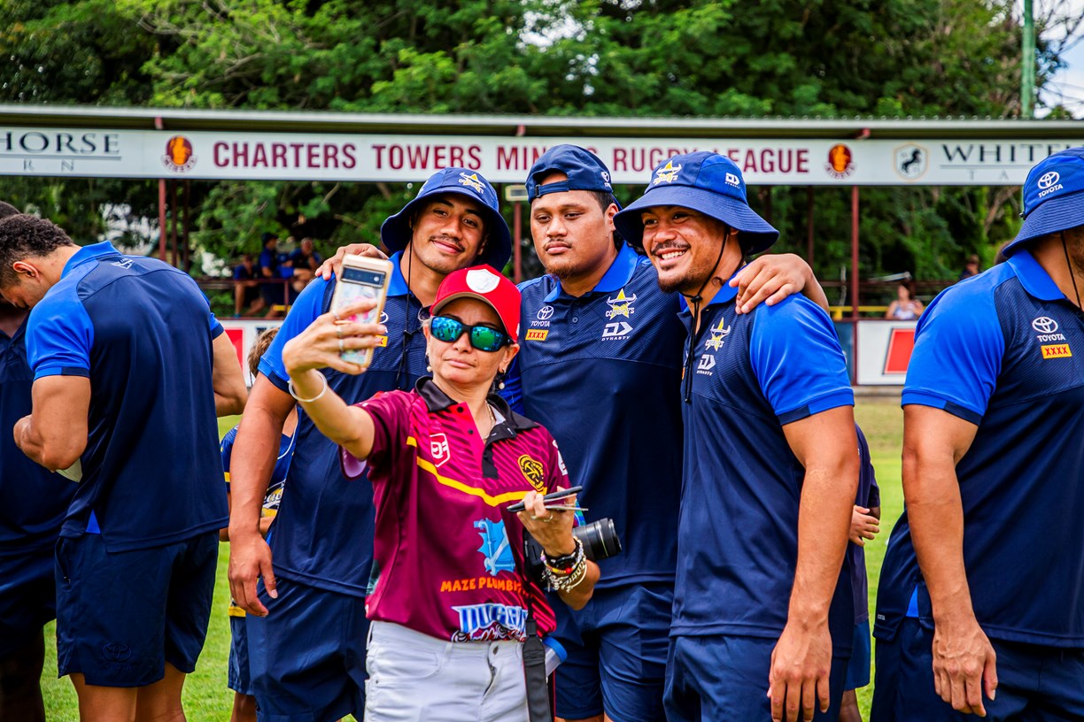 Gallery: Cowboys footy clinic in Charters Towers | Cowboys