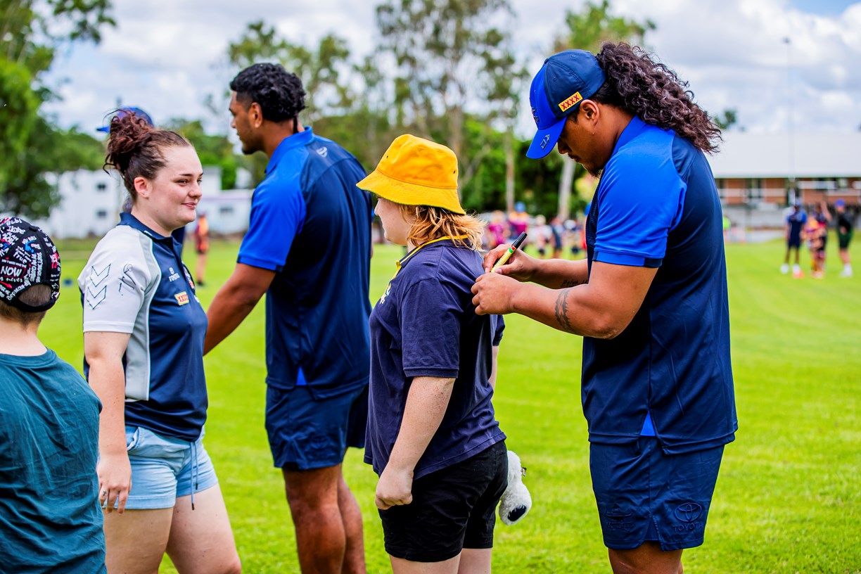 Gallery: Cowboys footy clinic in Charters Towers | Cowboys