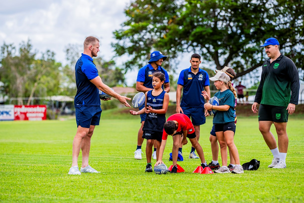 Gallery: Cowboys footy clinic in Charters Towers | Cowboys