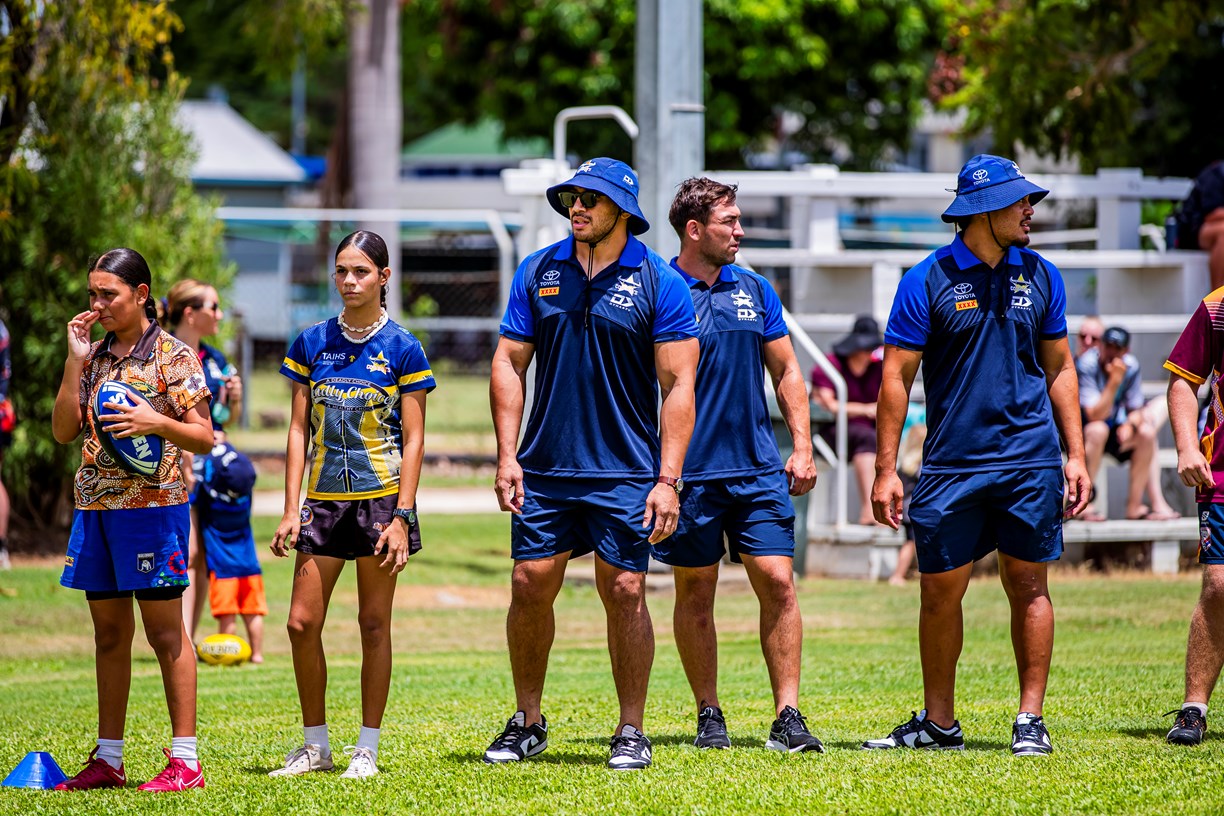 Gallery: Cowboys footy clinic in Charters Towers | Cowboys