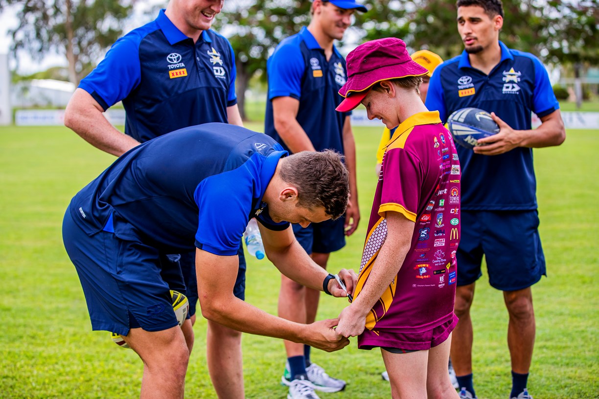 Gallery: Cowboys footy clinic in Charters Towers | Cowboys
