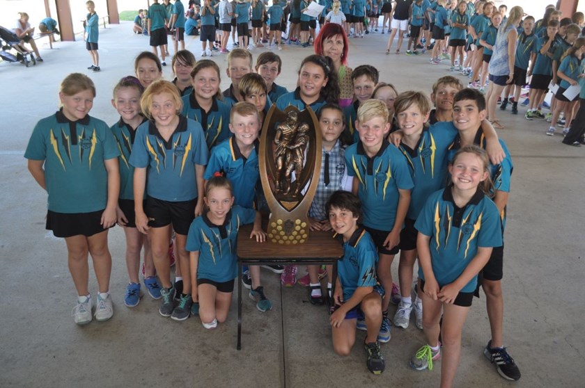 Trophy visits Kirwan State School | Cowboys