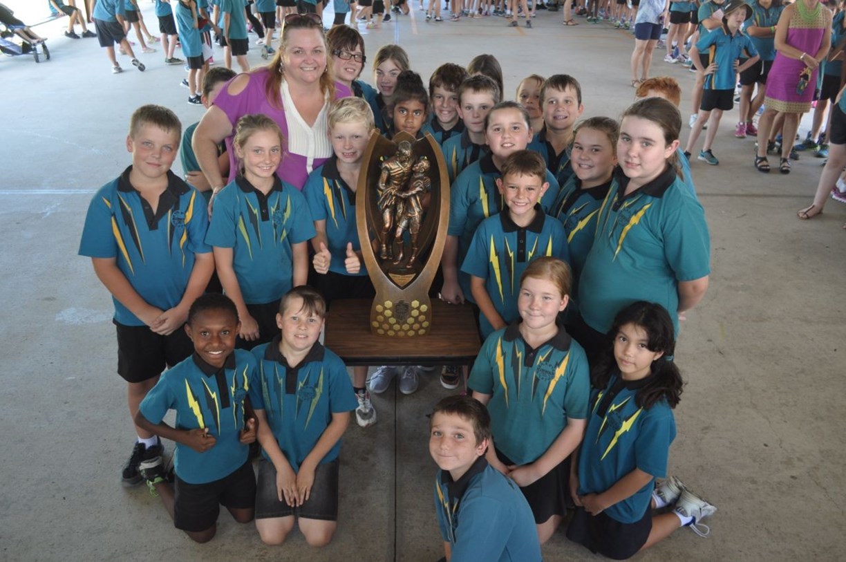 Trophy visits Kirwan State School | Cowboys