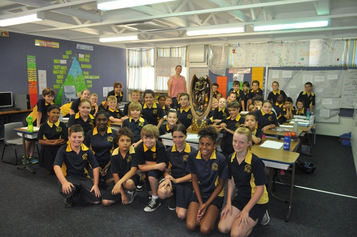 Trophy visit | Townsville schools | Cowboys