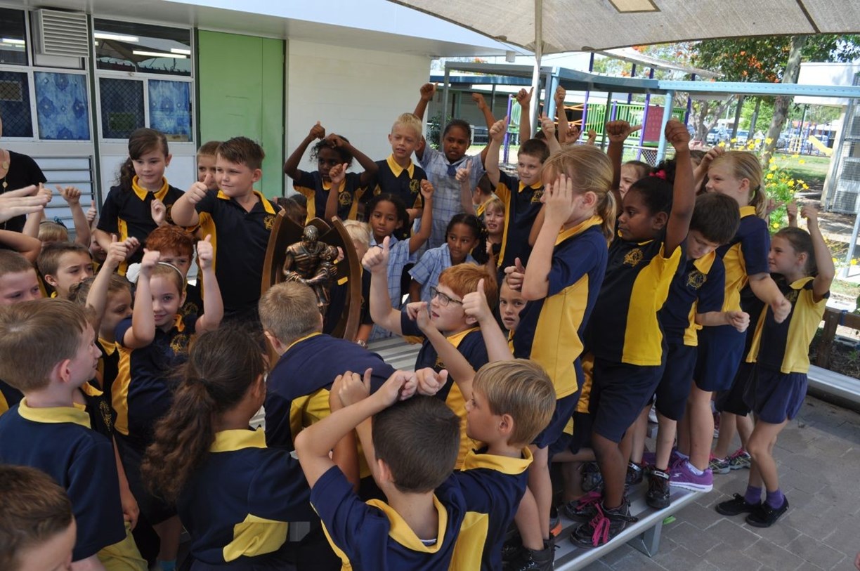 Trophy visit | Townsville schools | Cowboys