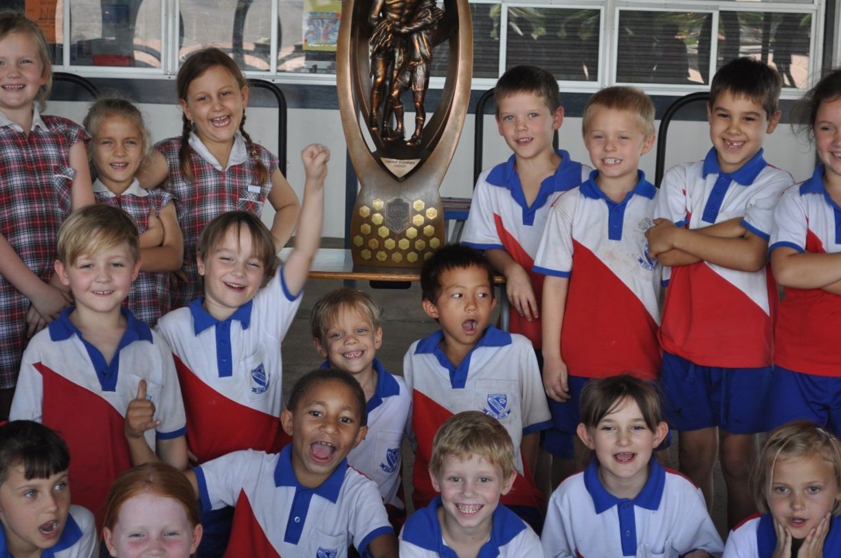 Trophy visit | Townsville schools | Cowboys